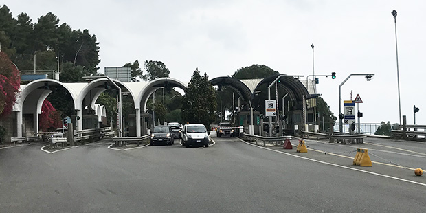 SikilyNews.it - Malore sull'autostrada A18, muore un 65enne di Roccalumera SikilyNews.it - Malore sull'autostrada A18, muore un 65enne di Roccalumera