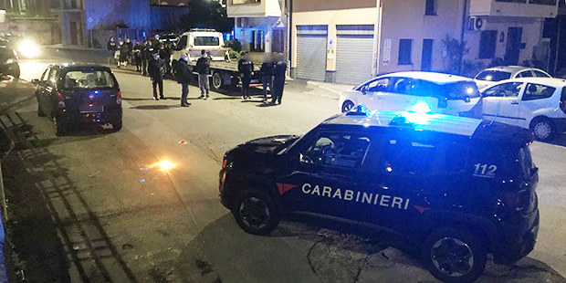 SikilyNews.it - Roccalumera, ubriaco al volante sfiora pedoni e si ... SikilyNews.it - Roccalumera, ubriaco al volante sfiora pedoni e si ...