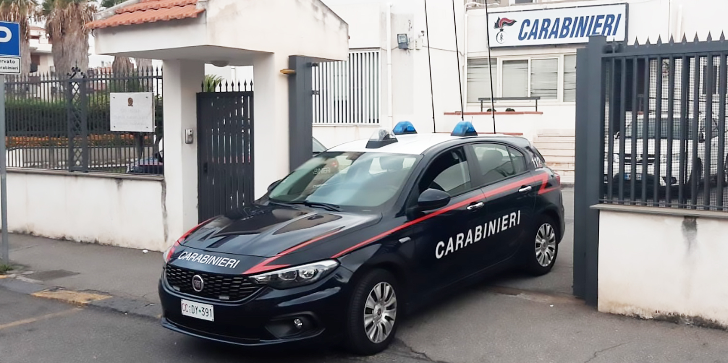 SikilyNews.it - Taormina, fermato ad un posto di blocco e beccato con ... SikilyNews.it - Taormina, fermato ad un posto di blocco e beccato con ...