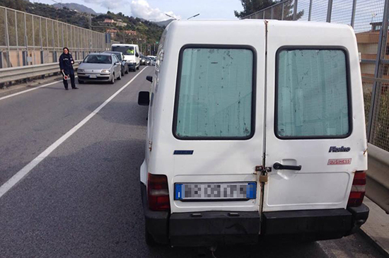 SikilyNews.it - Incidente tra Furci e Roccalumera: una donna in ospedale SikilyNews.it - Incidente tra Furci e Roccalumera: una donna in ospedale